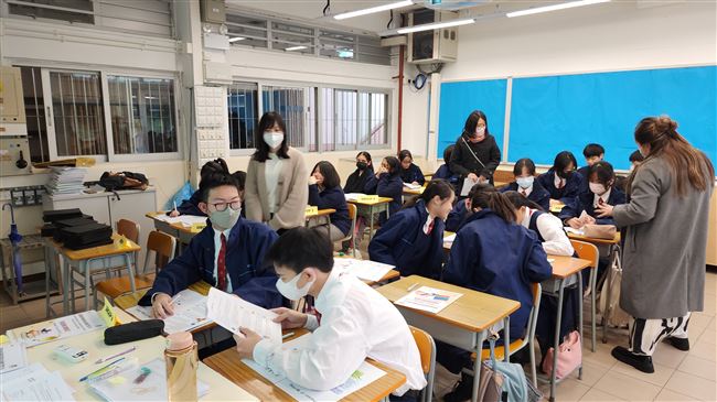 Reading and Writing Program by SCOLAR (EDB)